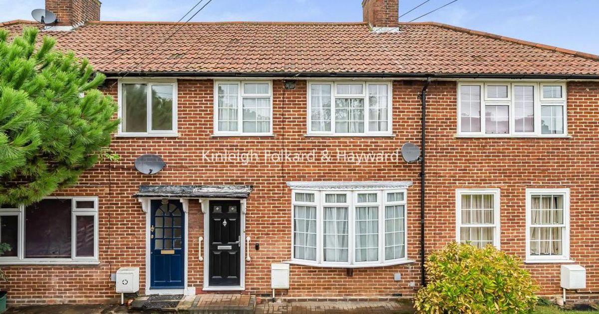 3 Bedroom House For Sale In Cattistock Road Mottingham Se9 Sold Kfh