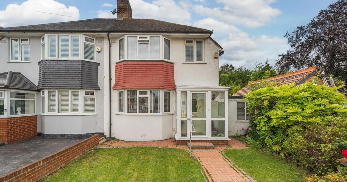 3 Bedroom House For Sale In Ashdale Road Lee Se12 For Sale Kfh