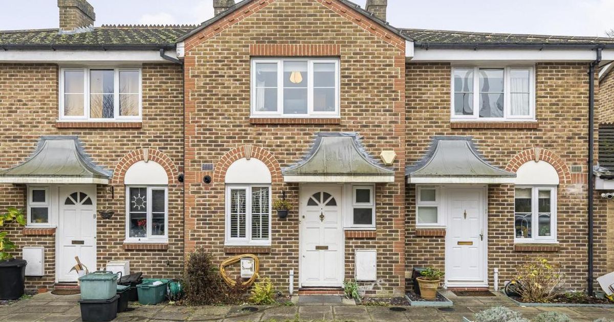 2 bedroom House for sale in Parkside Close, Penge SE20 (Sold) | KFH