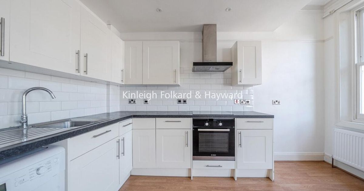 2 bedroom Flat to rent in Uxbridge Road, London W3 (Let) | KFH